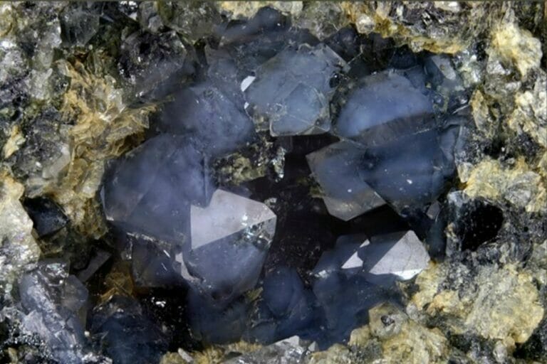 19 Best Spots For Gem Mining In Alabama In 2025