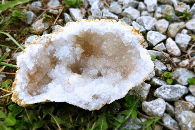 34 Proven Places To Find Geodes In Kentucky In 2025