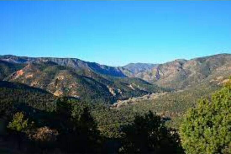 16 Best Places To Find Geodes In New Mexico In 2025