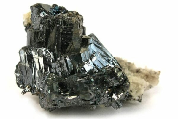 17 Amazing Silver Gems, Minerals, Crystals, and Rocks (Photos)