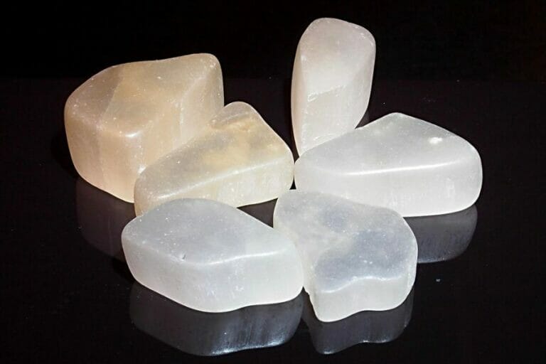 37 Great Sites To Find Crystals in Oklahoma in 2026