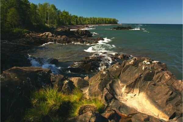 27 Great Sites To Find Amethyst in Michigan in 2025