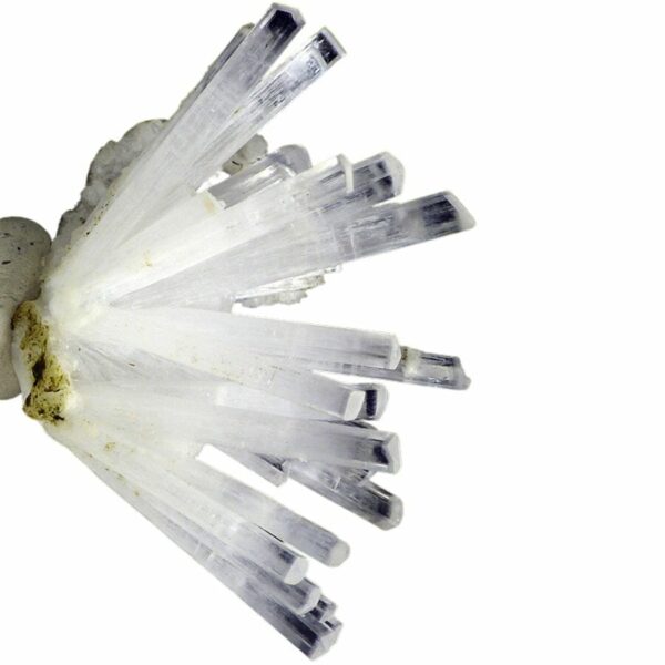 Calcite Vs. Quartz - How To Tell Them Apart (With Photos)