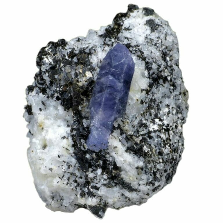 Tanzanite Vs Sapphire - How to Tell Them Apart (With Photos)