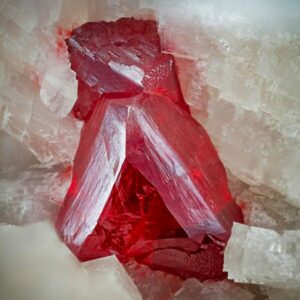 The 5 Different Cinnabar Colors (With High-Quality Photos)