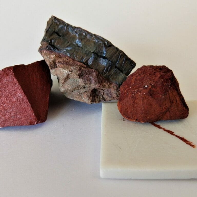 Guide To New York's Rocks, Minerals, and Gems (With Photos)