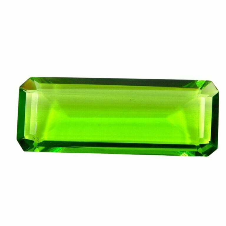 Peridot vs Emeralds - How to Tell Them Apart (With Photos)