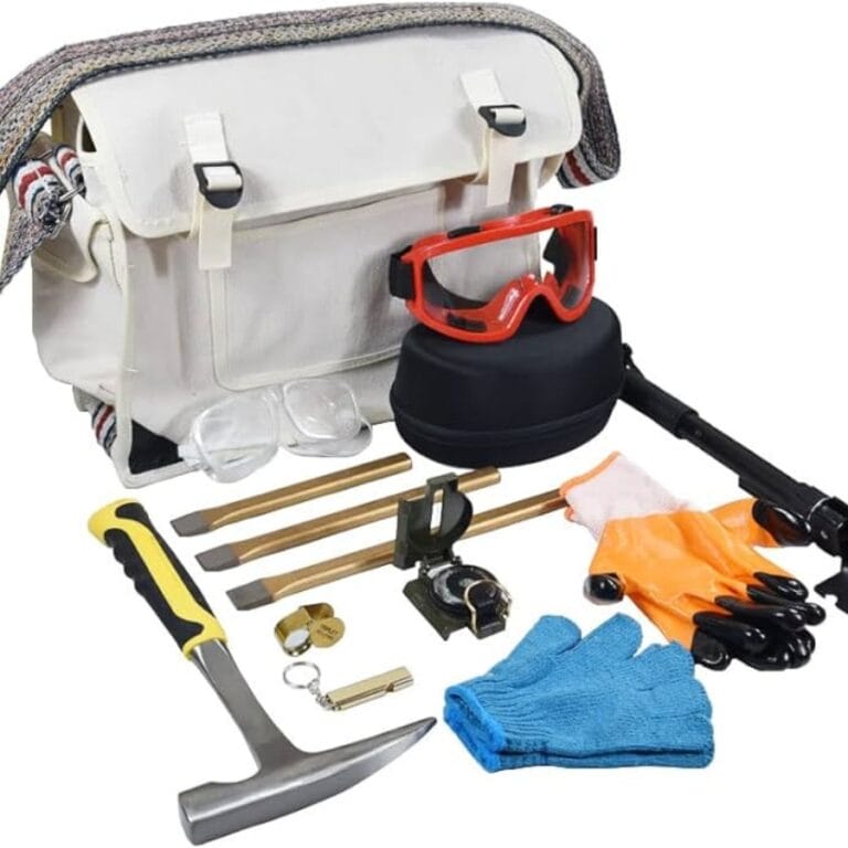 The Guide To Oregon's Rocks, Minerals, & Gems (with Photos)