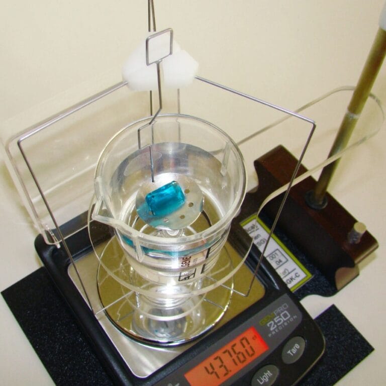 The Guide To Oregon's Rocks, Minerals, & Gems (with Photos)