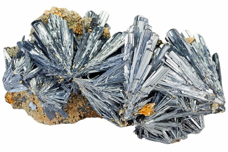 The 18 Most Incredible Silver Crystals Around (With Photos)