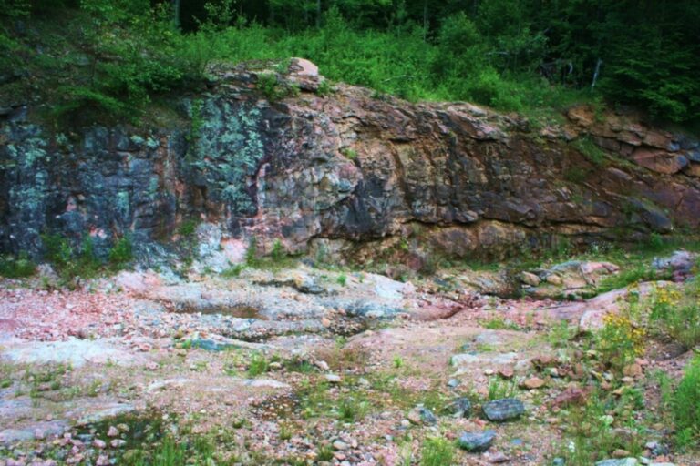 Top 20 Rockhounding Vacation Destinations In Canada