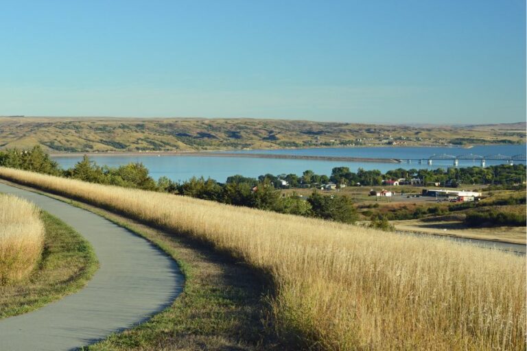 Amazing Spots To Find Opal in South Dakota in 2025